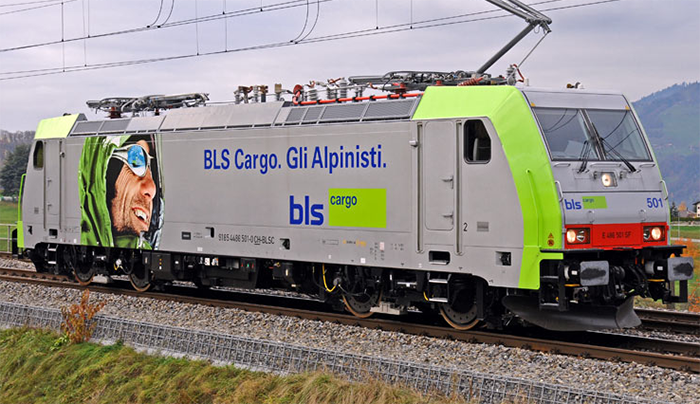 We Alpinists master summits more easily together. | BLS Cargo